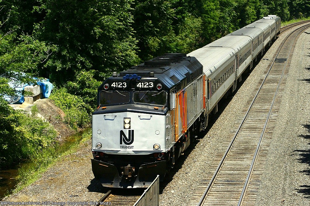 NJT 4123